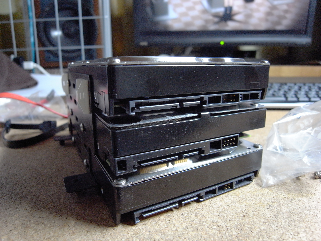 HDC-503BKにHDD三基積みしてみました。その2 HDC-503BKのファン換装です: ピュアは半畳、シアター一畳の続き