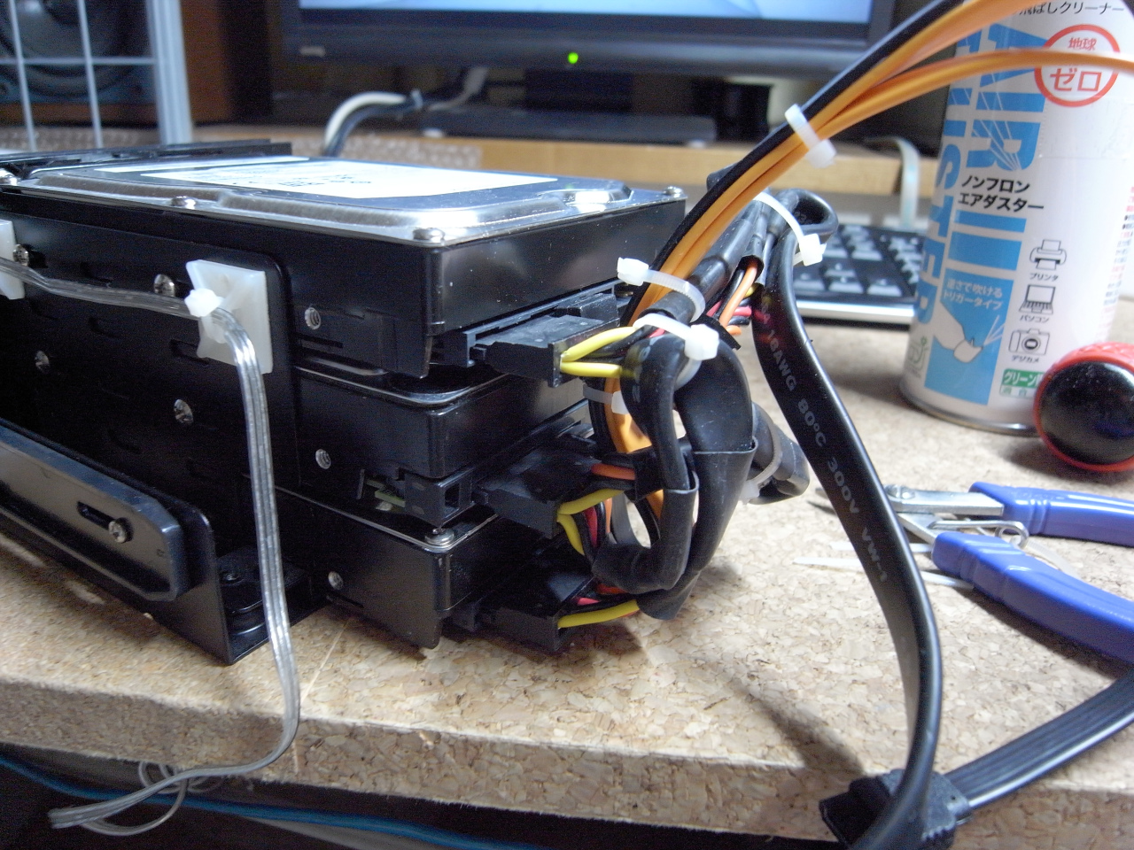 HDC-503BKにHDD三基積みしてみました。その2 HDC-503BKのファン換装です: ピュアは半畳、シアター一畳の続き